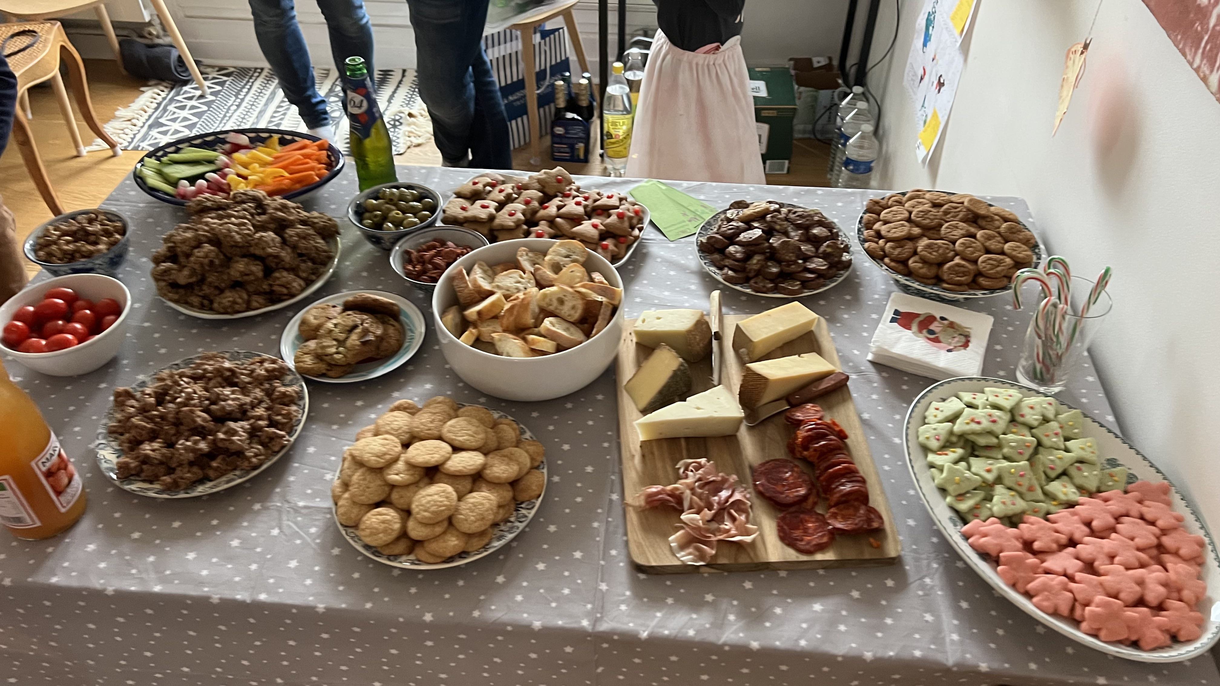 Cookie Party in the City of Lights, v1 2022 – cultures capsules